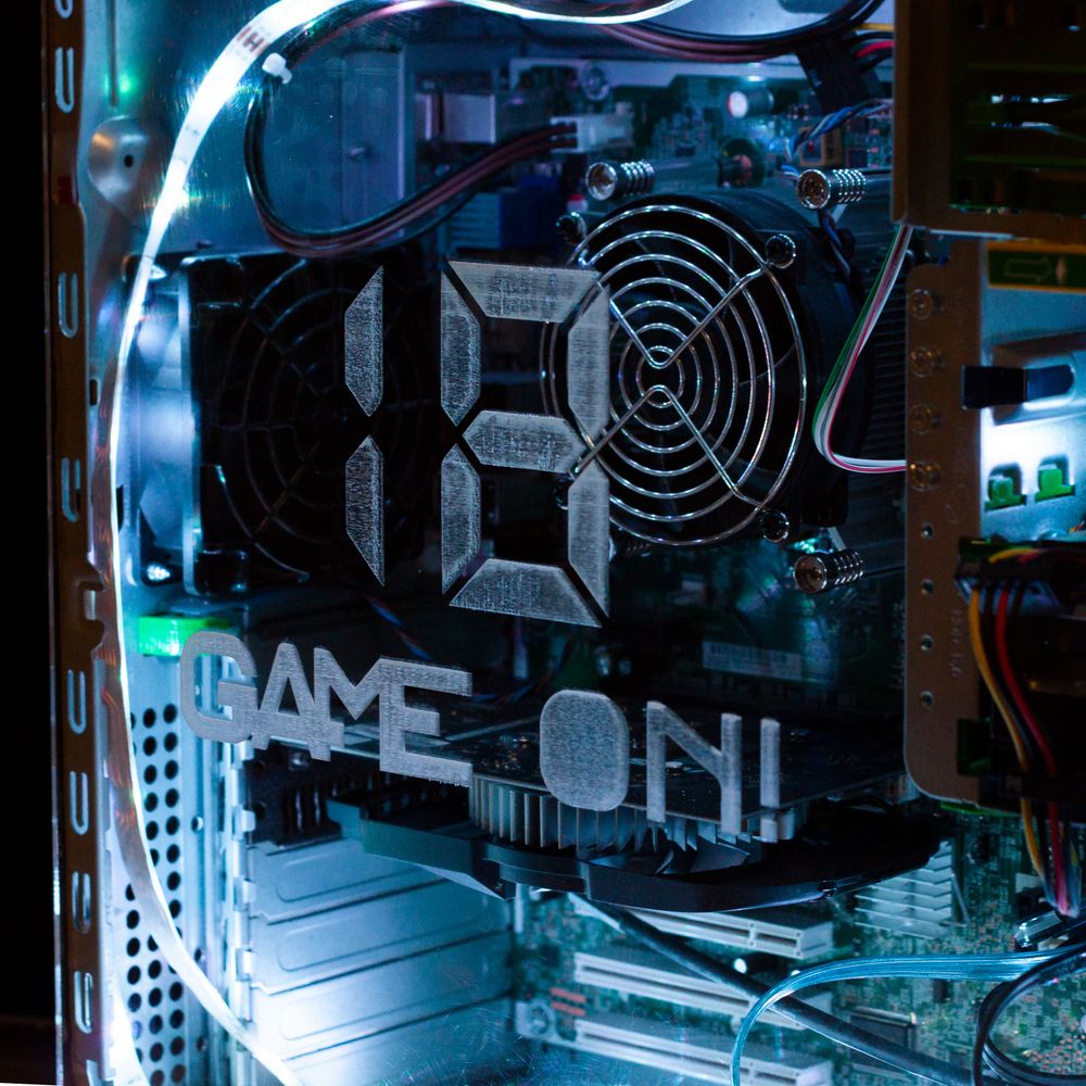 DecoCut - Transparent computer plexiglass with text